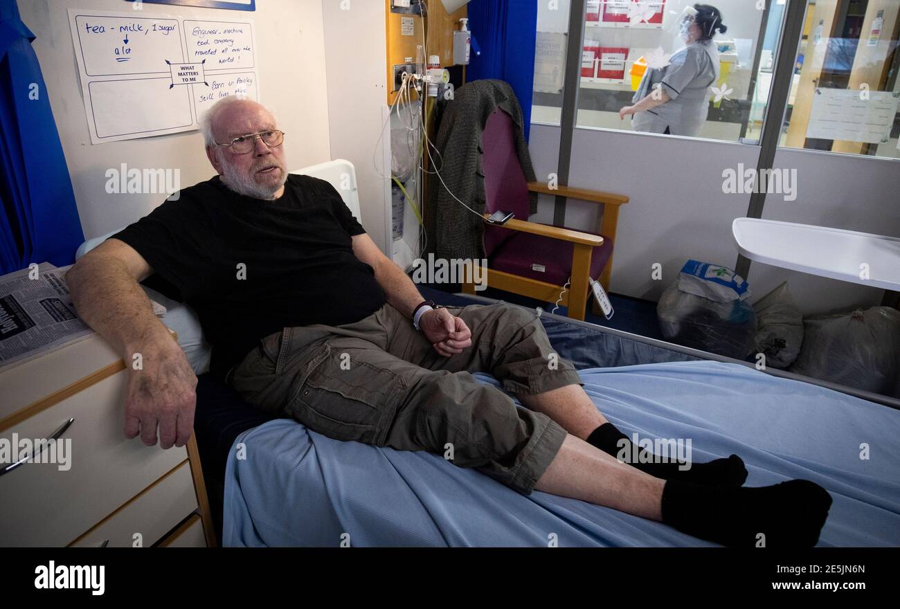 Royal alexandra hospital in paisley hi-res stock photography and images ...