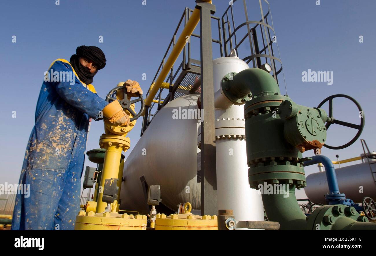 Amenas gas hi-res stock photography and images - Alamy