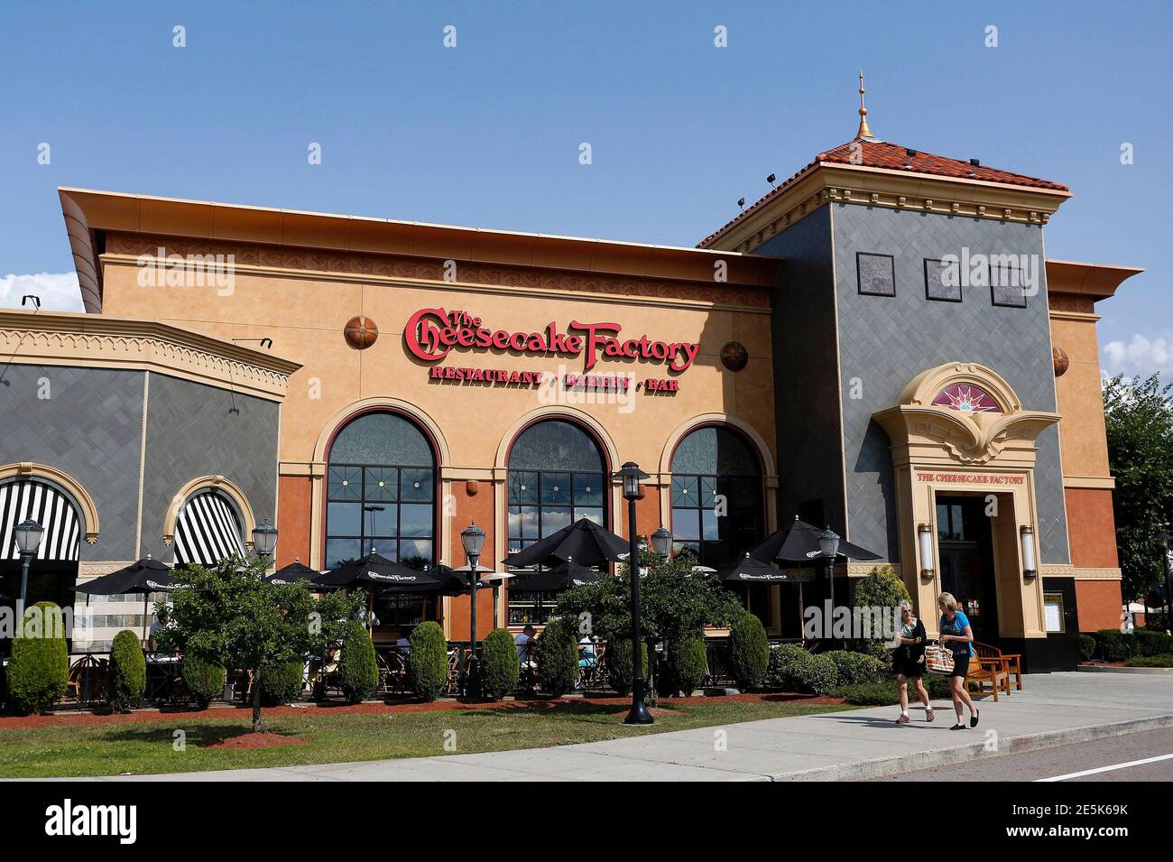 Cheesecake Factory Braintree Ma