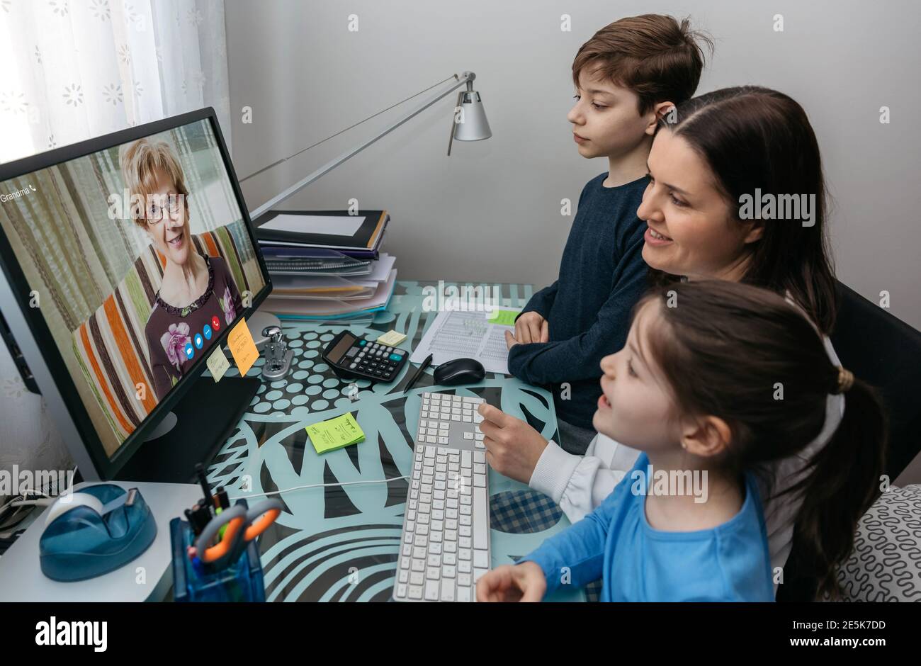 Mom talking on video hi-res stock photography and images - Alamy