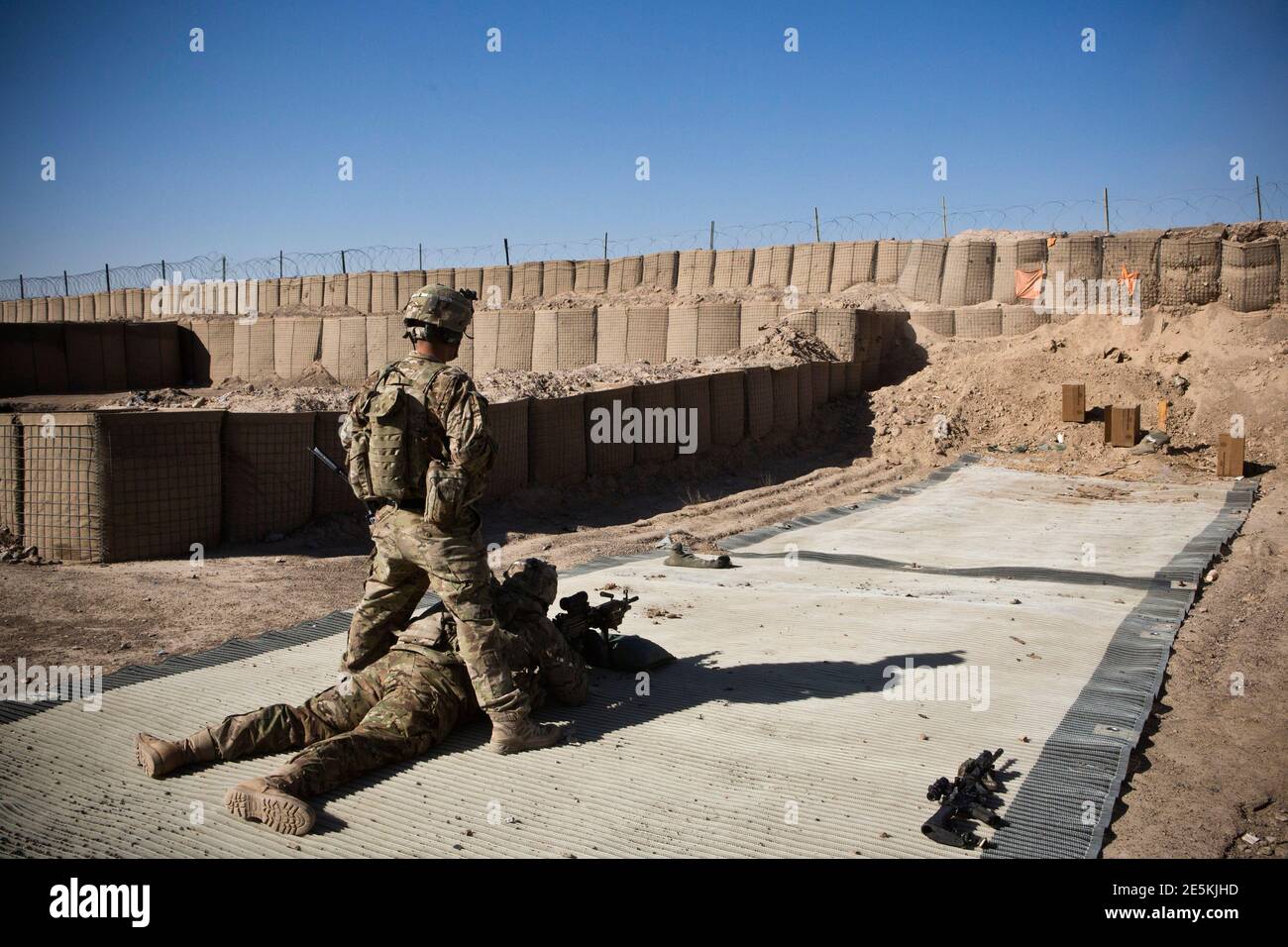 Military Marksmanship High Resolution Stock Photography and Images - Alamy