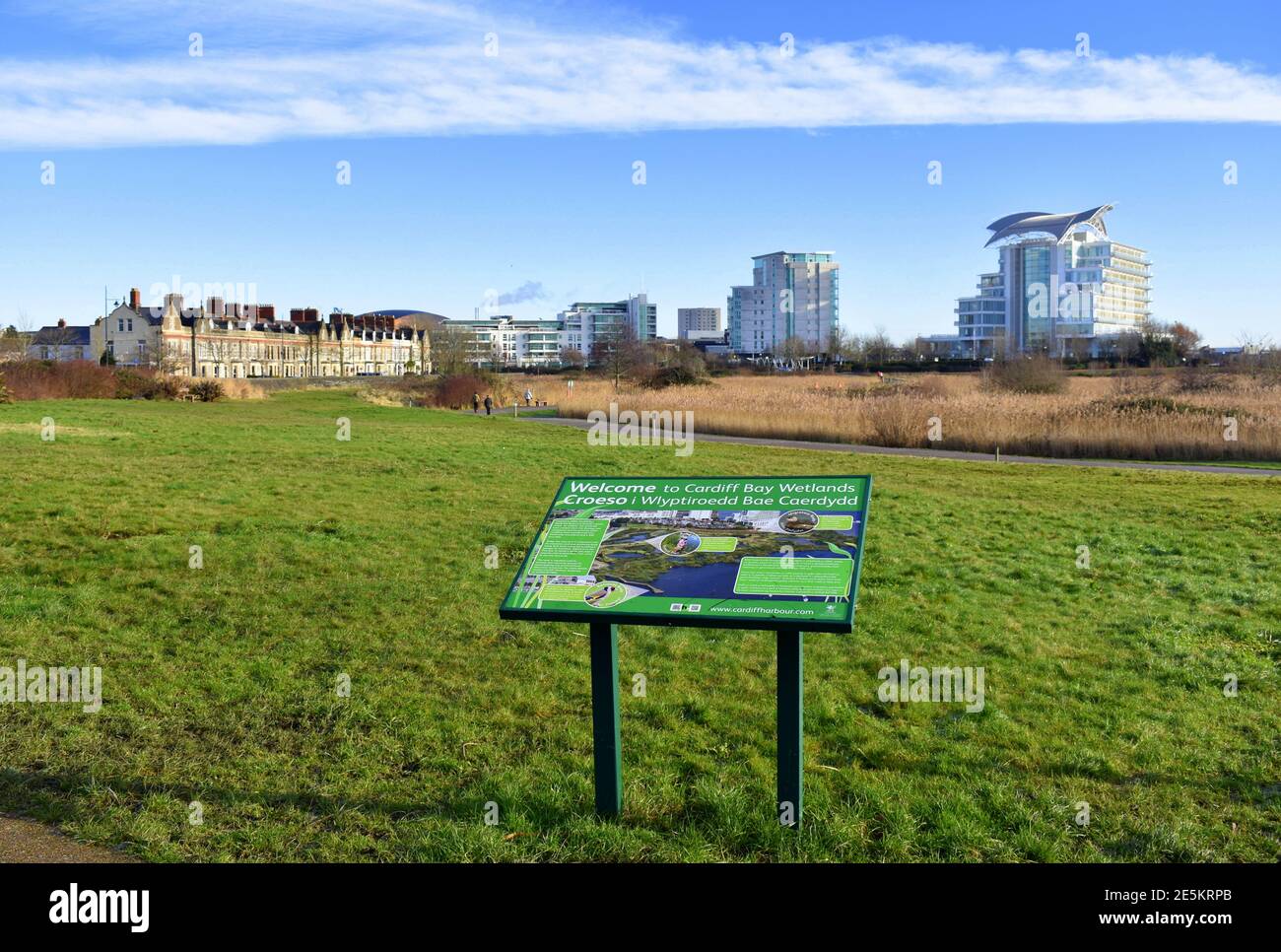 Cardiff bay trail sign hi-res stock photography and images - Alamy