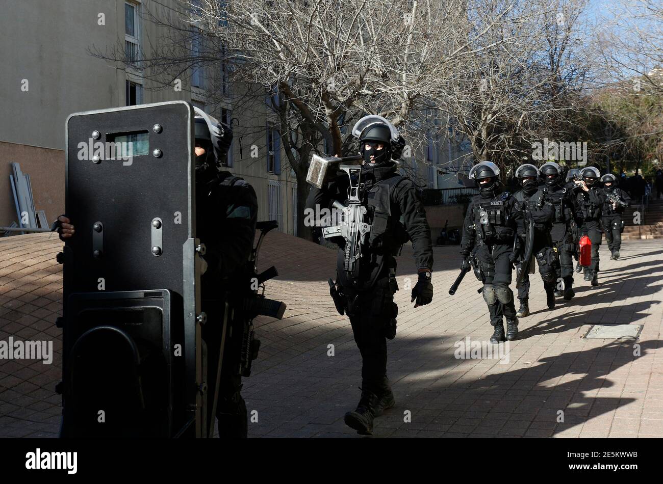 Marseille police car hi-res stock photography and images - Alamy