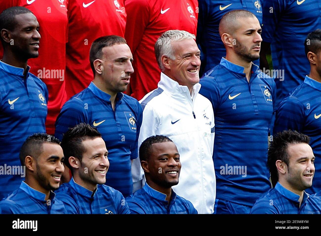 Frances soccer team poses team hi-res stock photography and images - Alamy