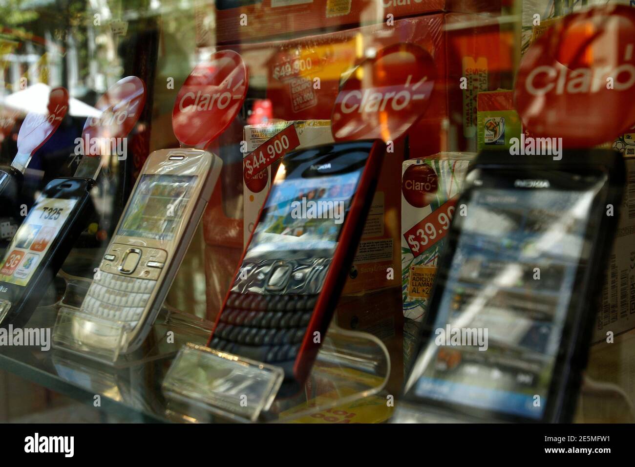 Claro logo hi-res stock photography and images - Alamy