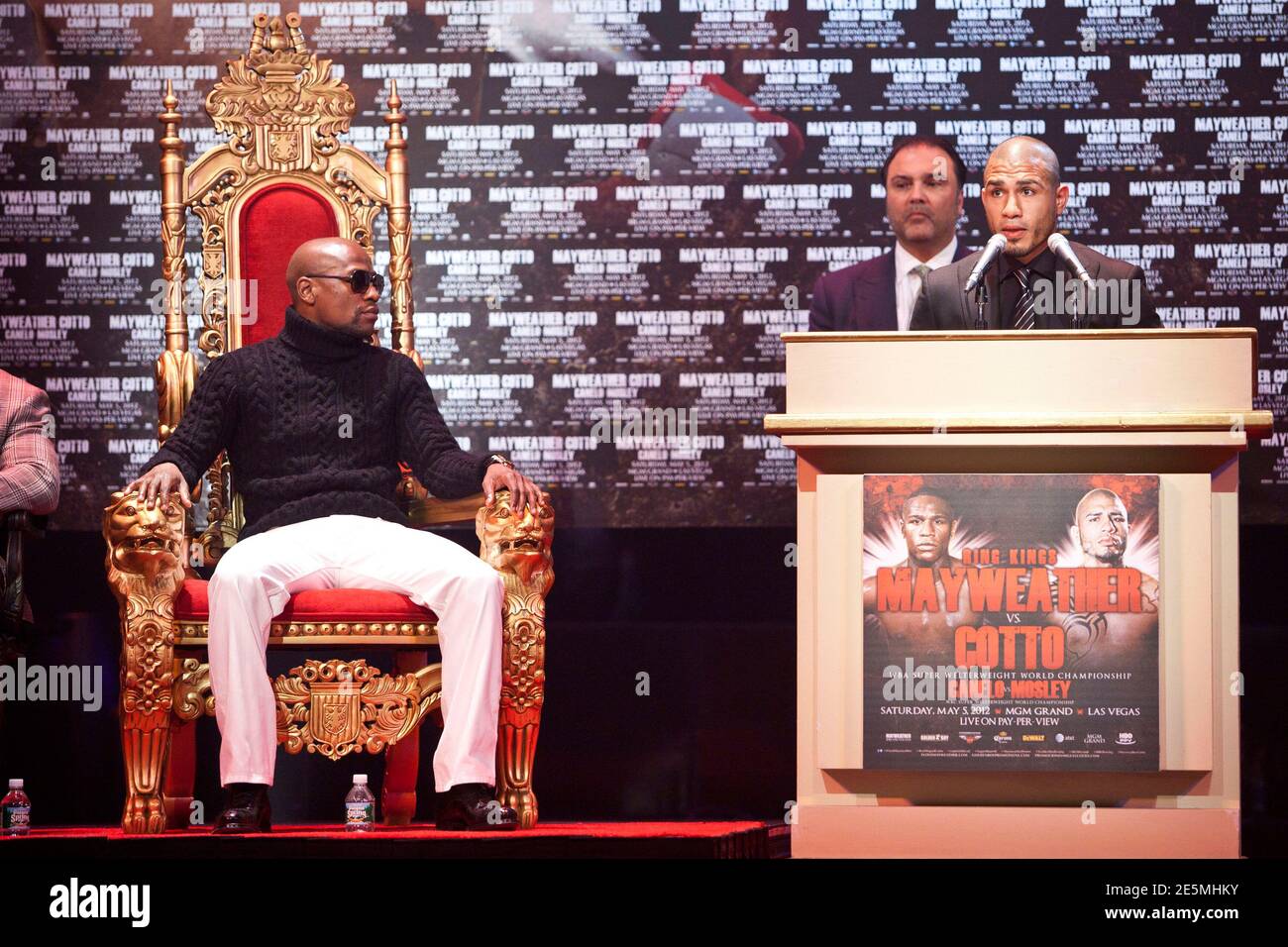 Puerto rican boxer hi-res stock photography and images - Alamy