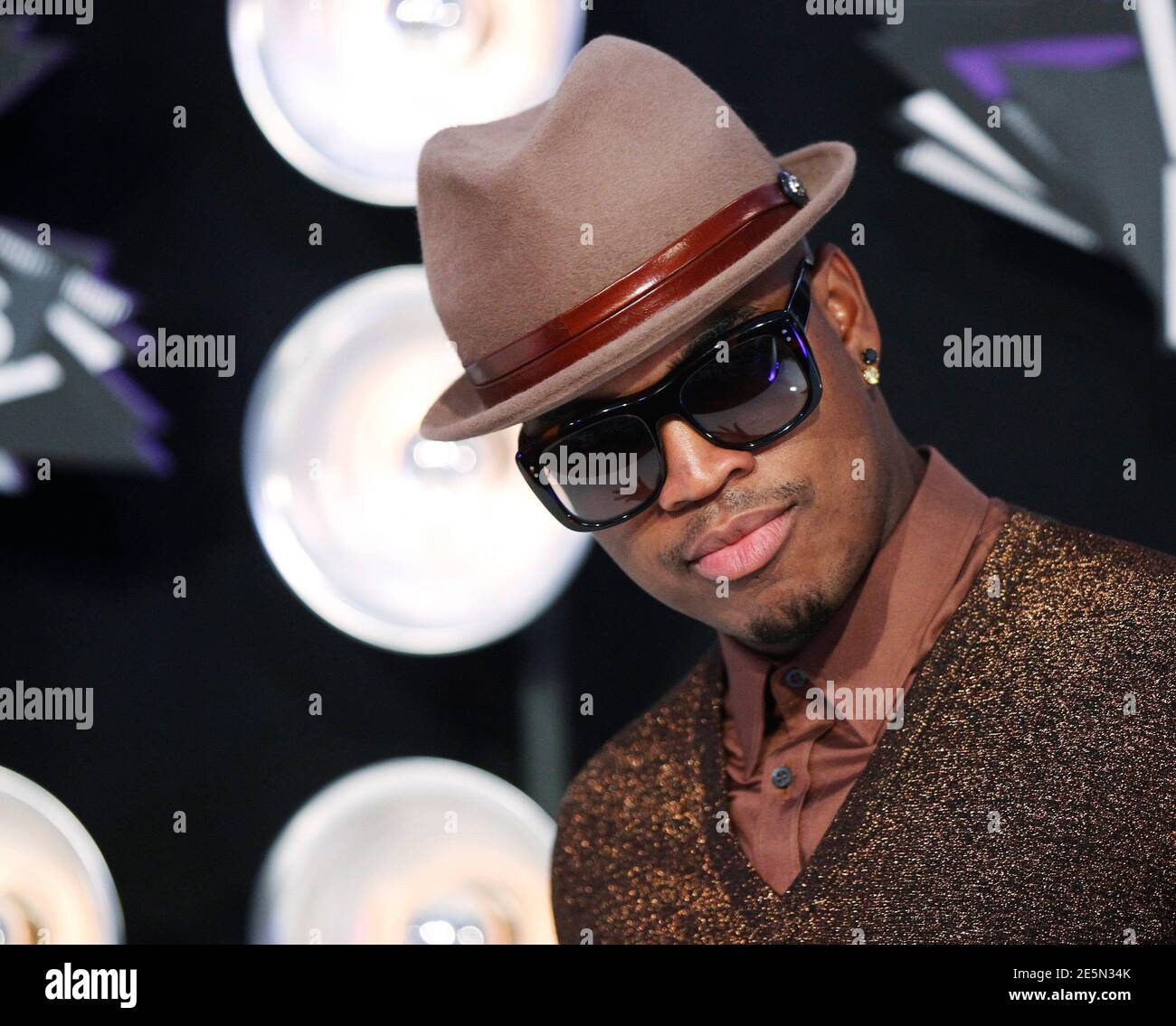 2011 arrival headshot hi-res stock photography and images - Alamy