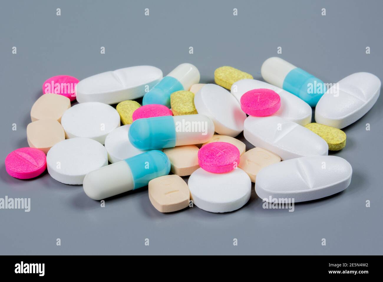 Bulk drugs, tablets and pills Stock Photo - Alamy