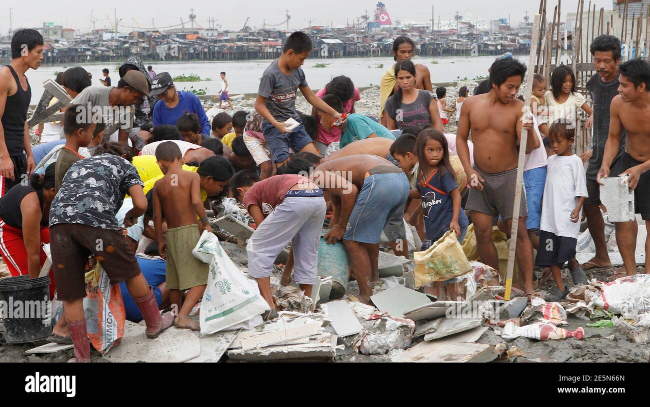 Philippines garbage hi-res stock photography and images - Alamy