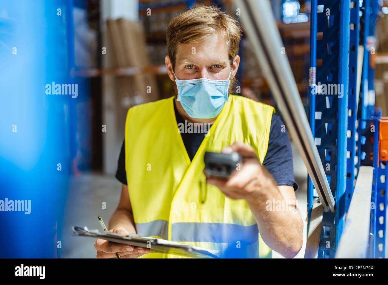 30 years old storehouse worker during stock inventory Stock Photo - Alamy