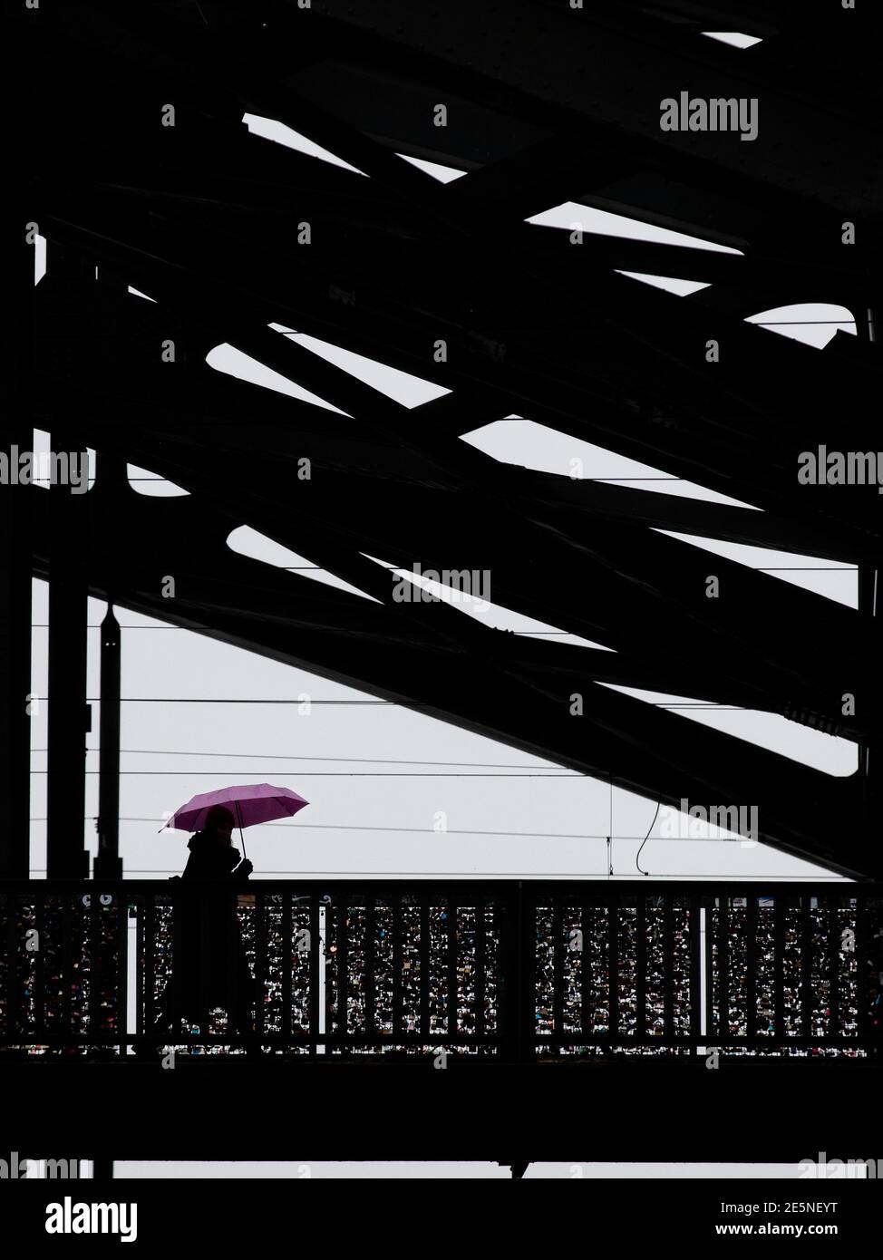 Umbrella locks hi-res stock photography and images - Alamy