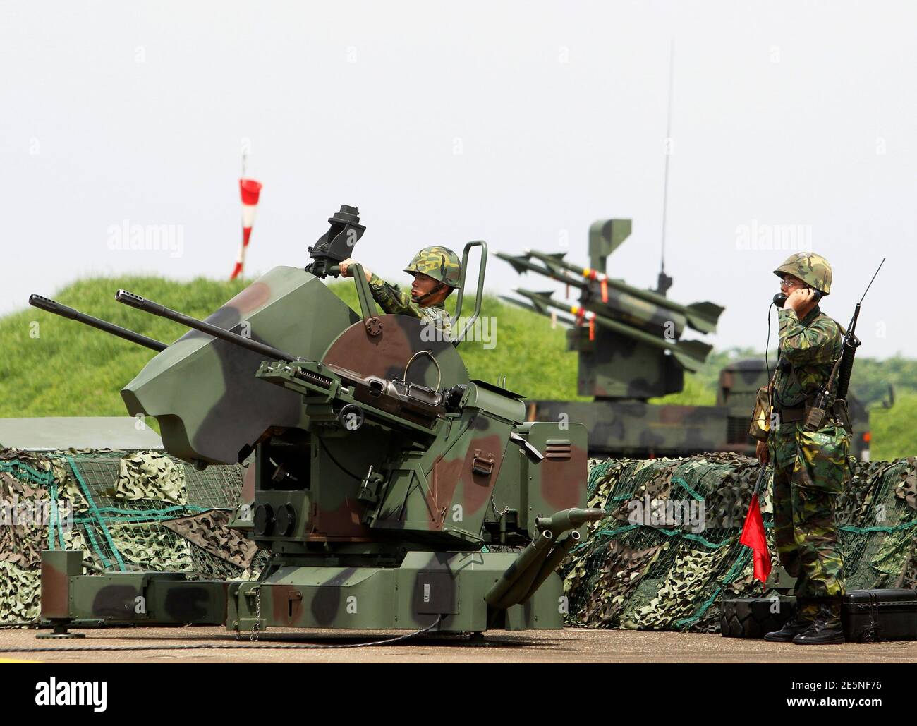 T82 hi-res stock photography and images - Alamy