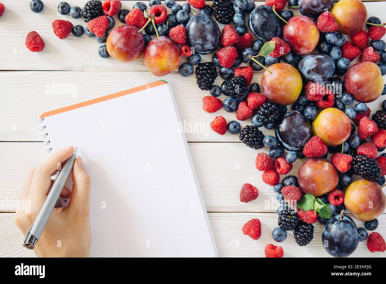 List of ingredients hi-res stock photography and images - Alamy