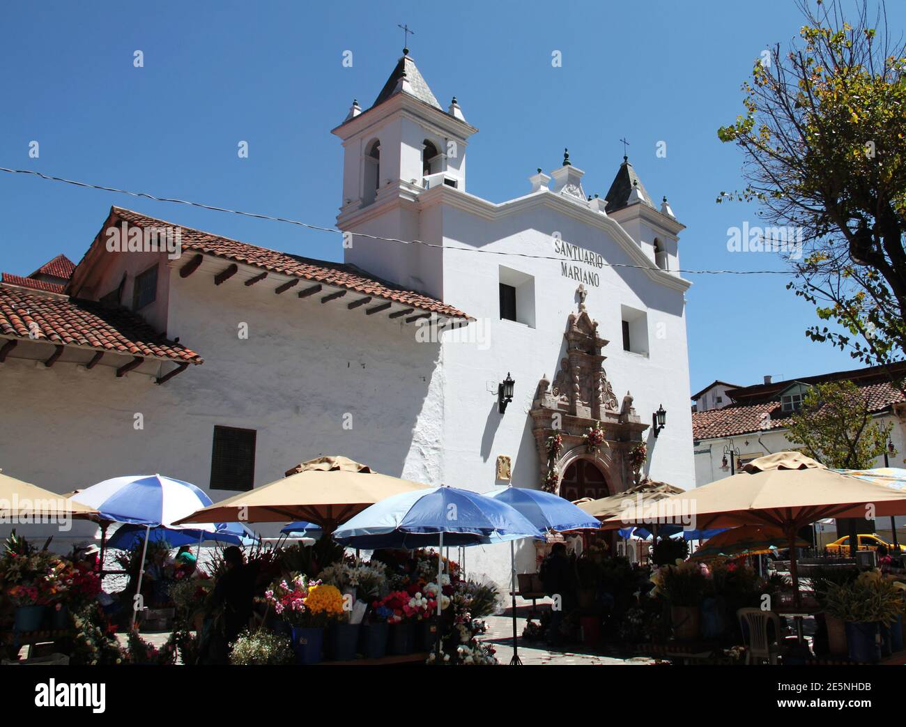 Santuario Mariano church and flower market in the city of Cuenca Stock ...