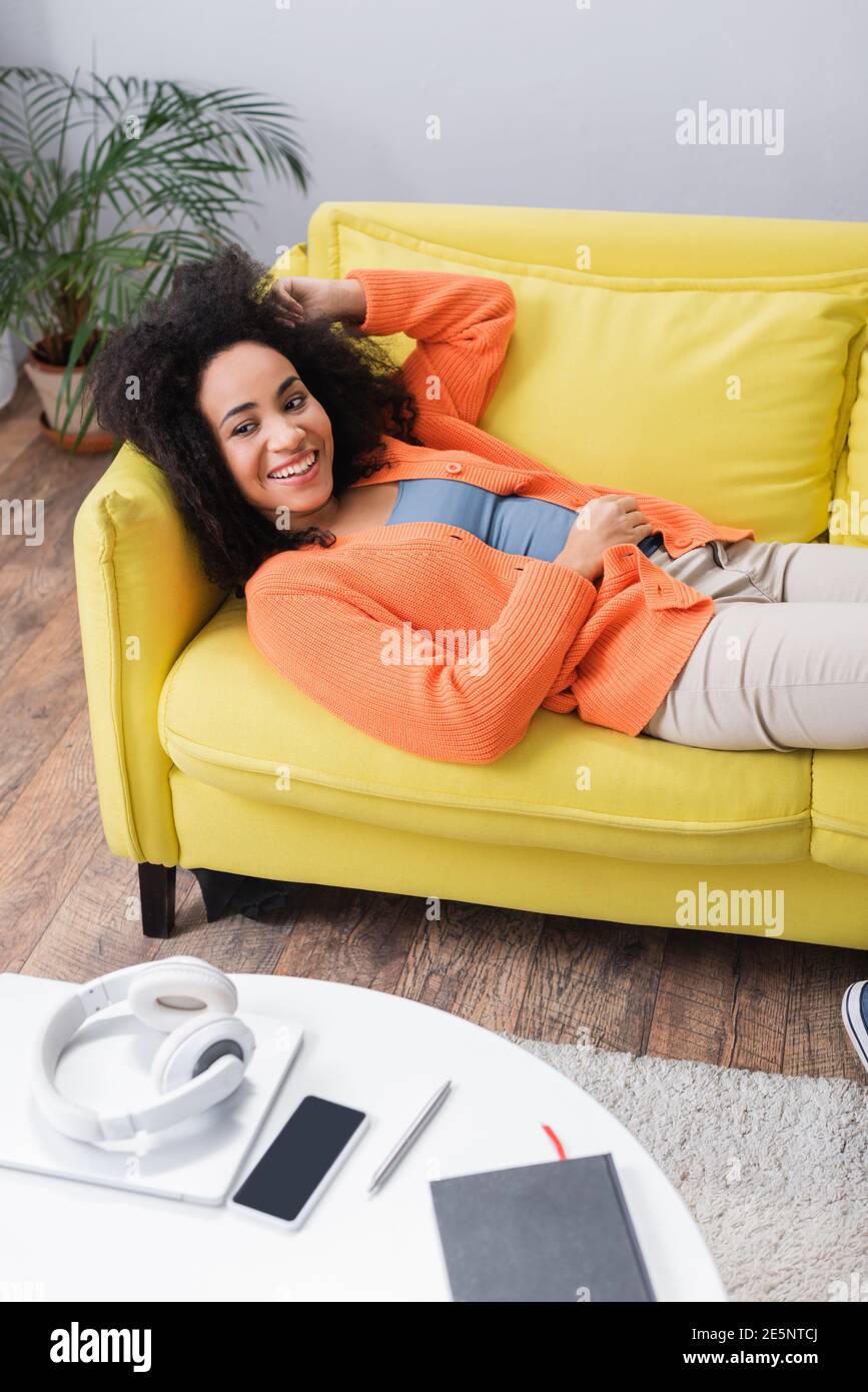 Woman chilling hi-res stock photography and images - Alamy