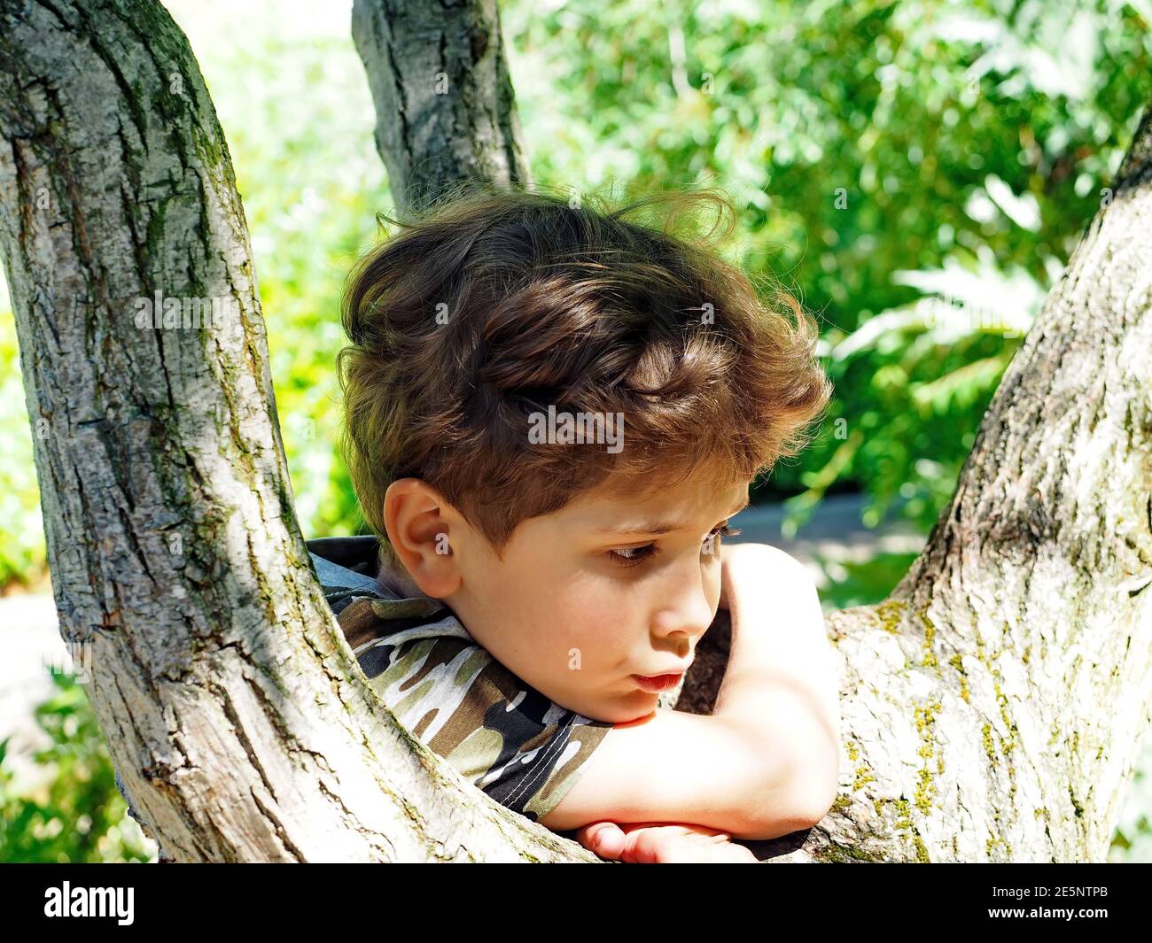 Sad little boy Stock Photo - Alamy