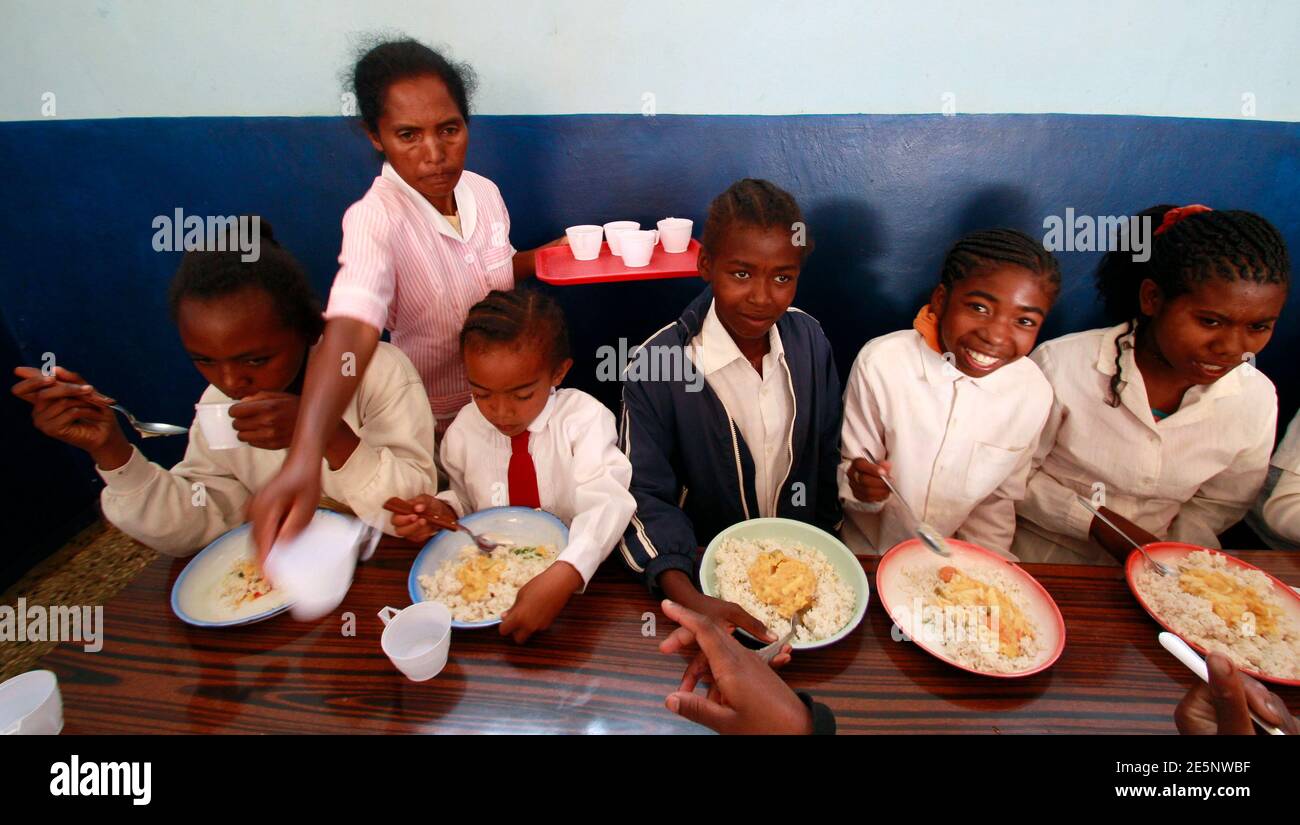 World food program hi-res stock photography and images - Alamy