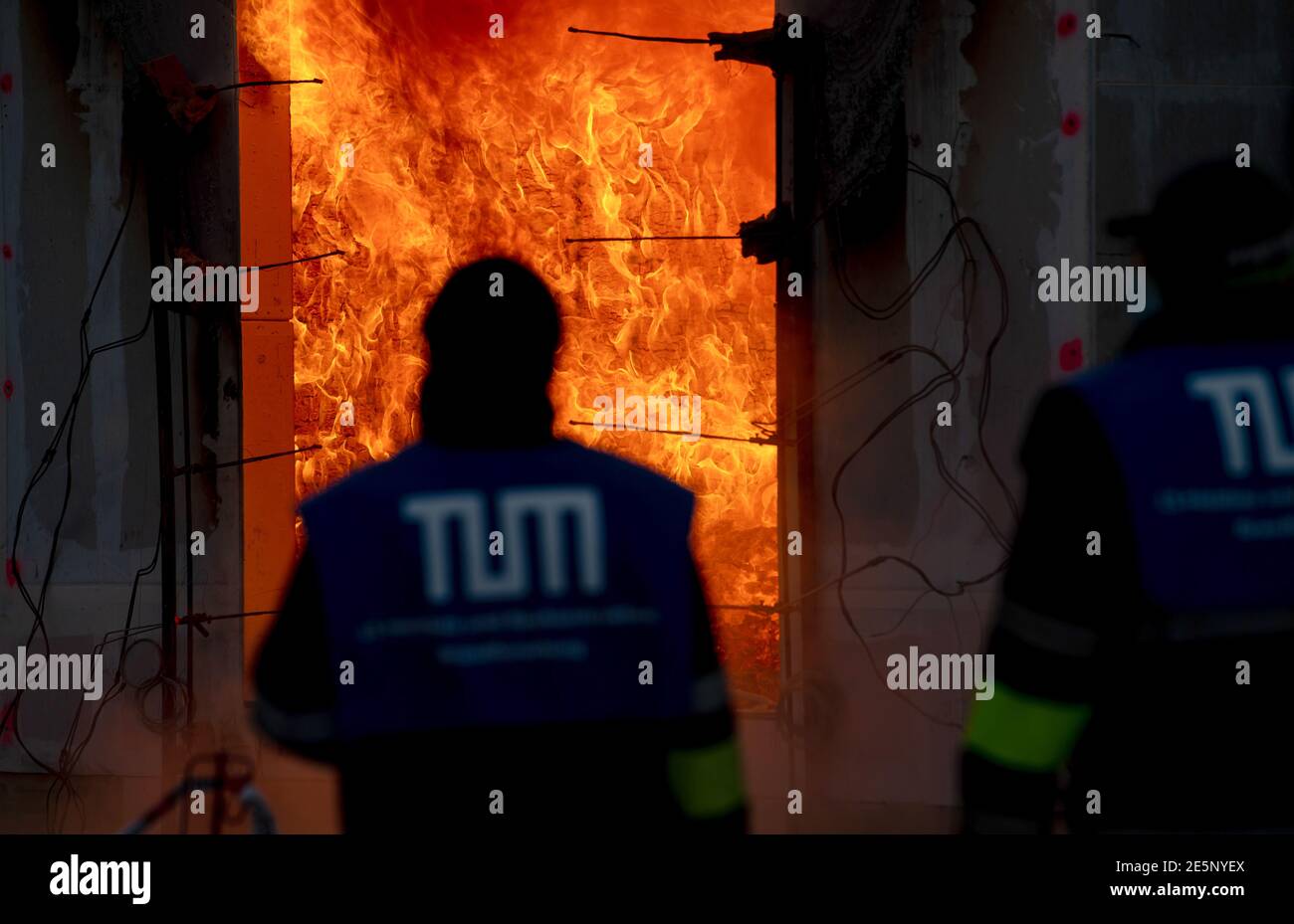 Fire test hi-res stock photography and images - Alamy