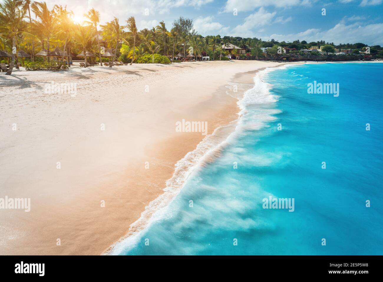 Palm ocean waves beach hi-res stock photography and images - Alamy