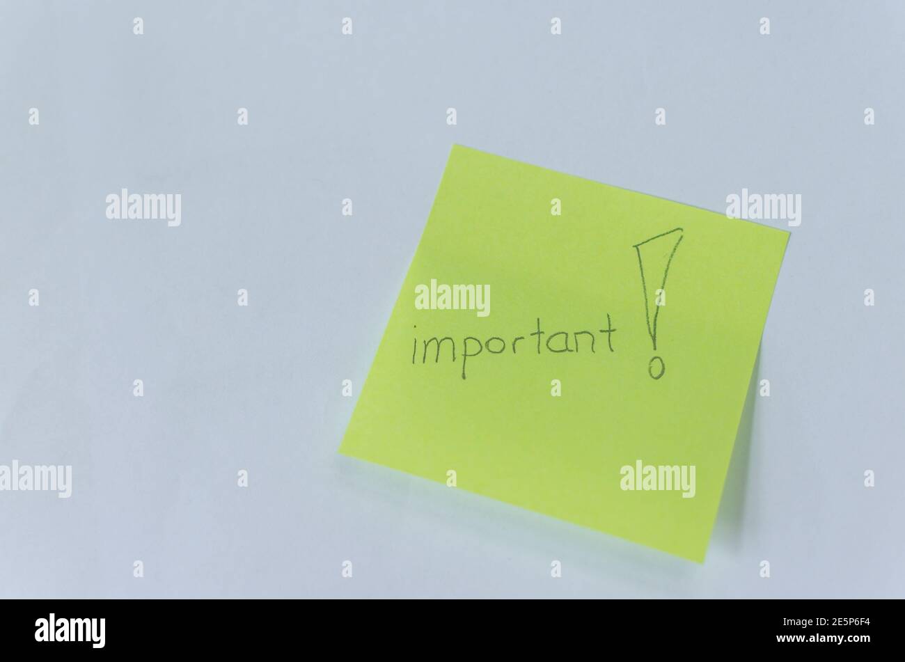 post it note with important Stock Photo - Alamy
