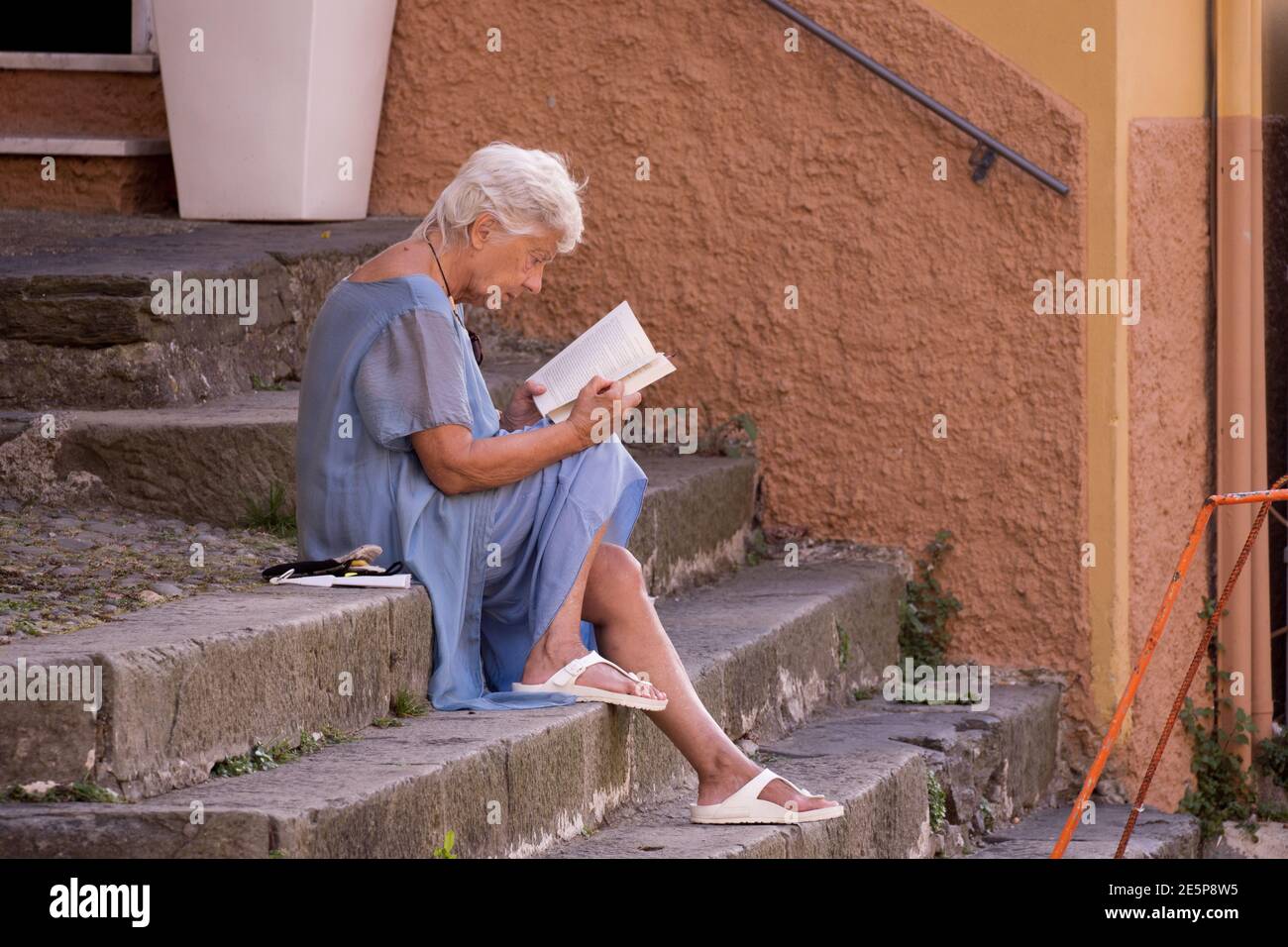 Mature jan lady hi-res stock photography and images - Alamy