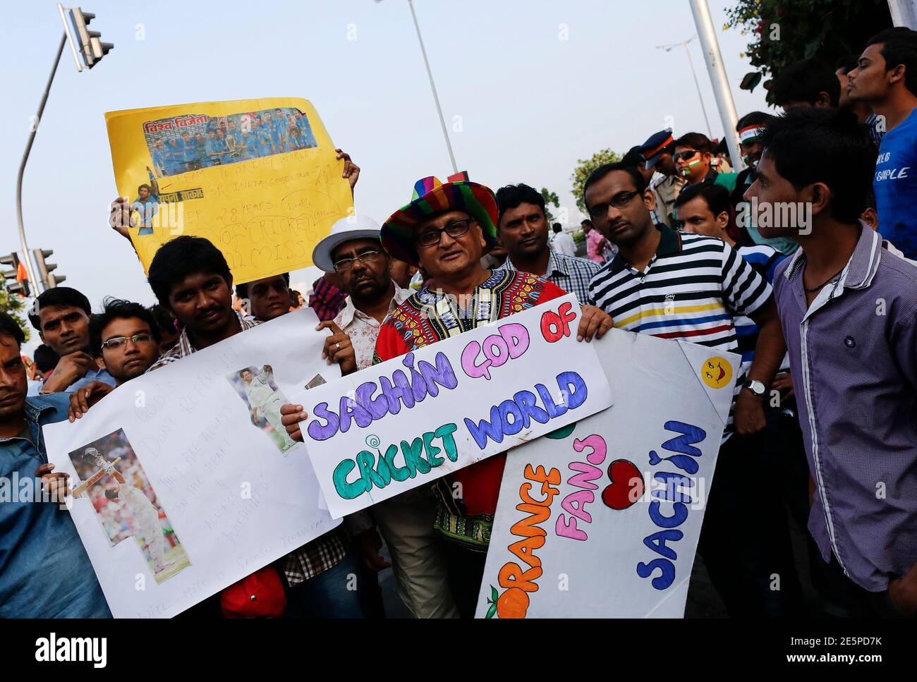 Indian fans in stadium hi-res stock photography and images - Alamy