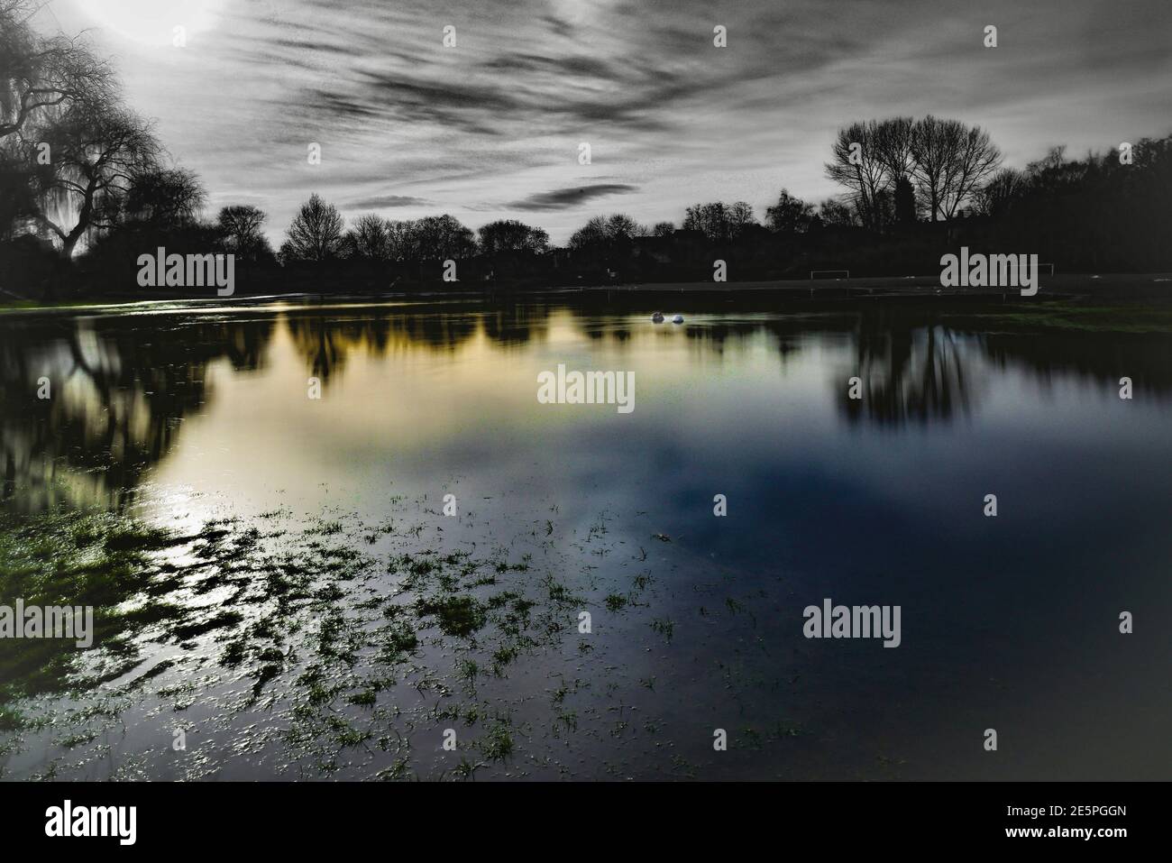 Frozen flooding uk Stock Photo - Alamy