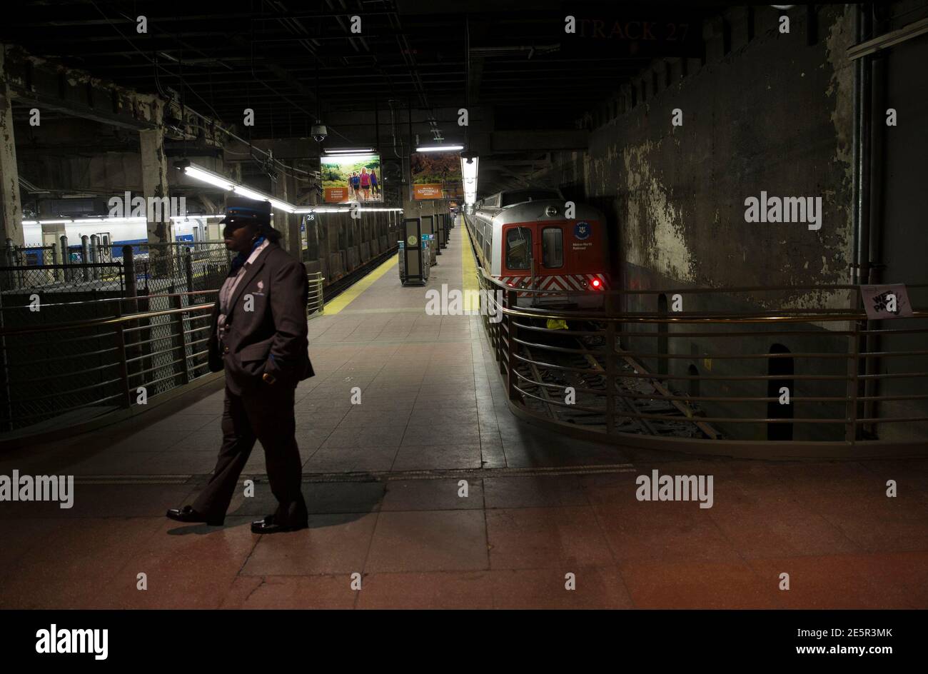 Mta Metro North Railroad Grand Central High Resolution Stock ...