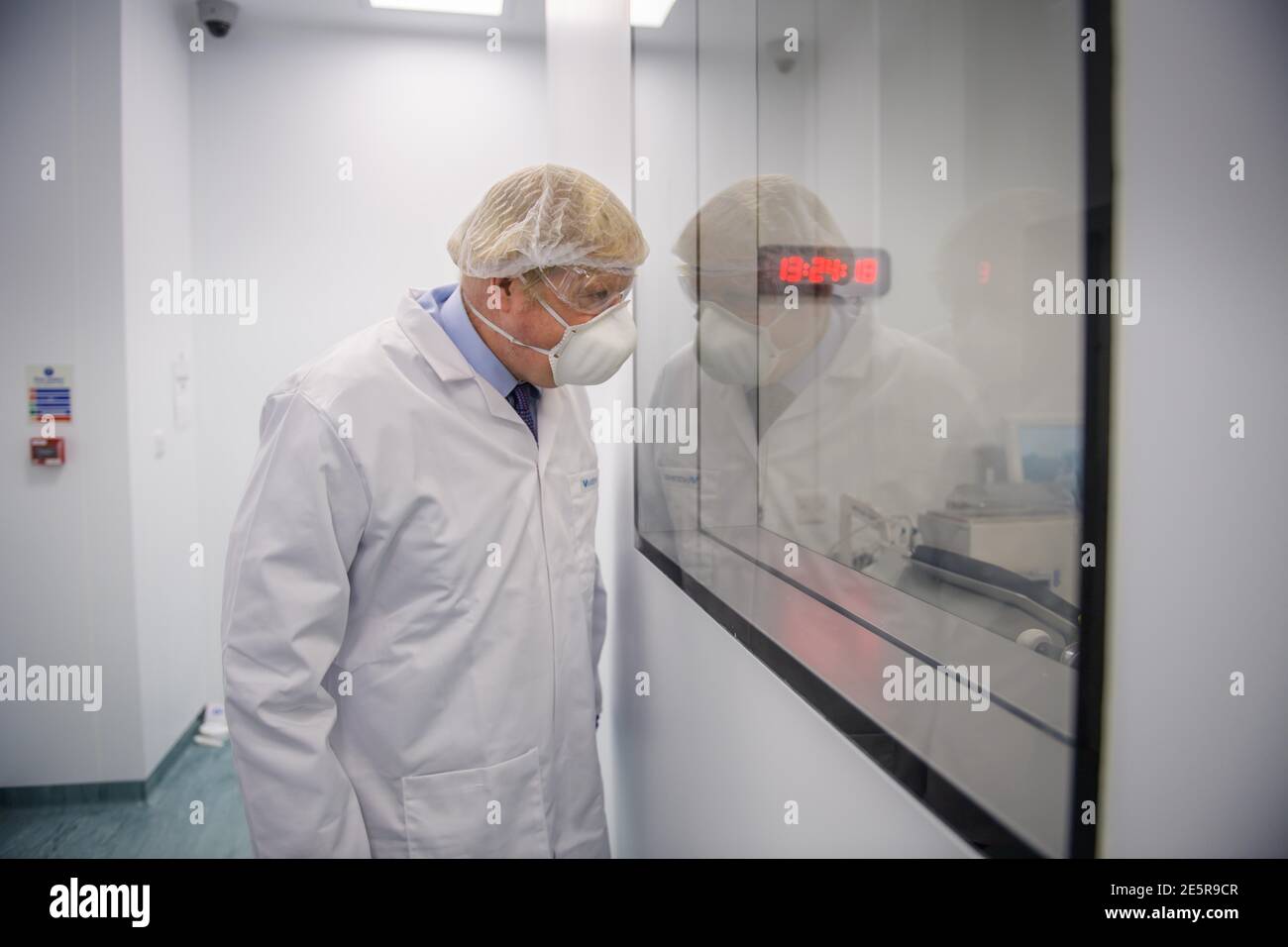Prime Minister Boris Johnson visiting the French biotechnology ...