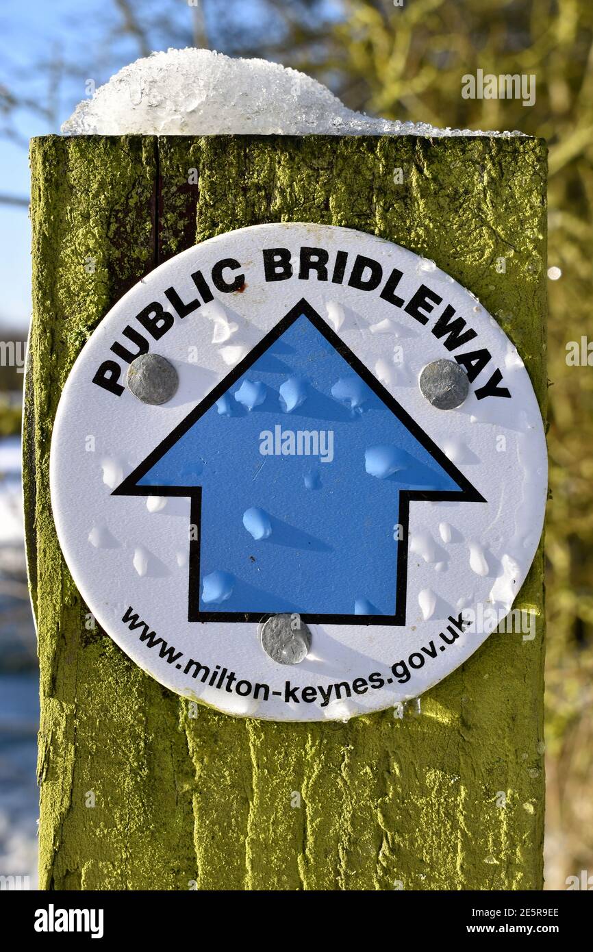 Local sign milton keynes hi-res stock photography and images - Alamy