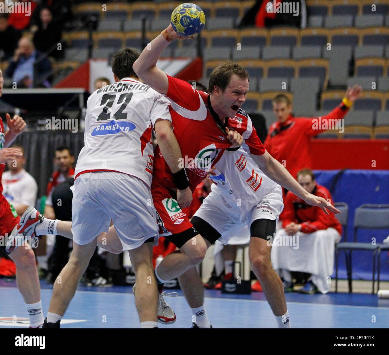 Sport strand hi-res stock photography and images - Alamy