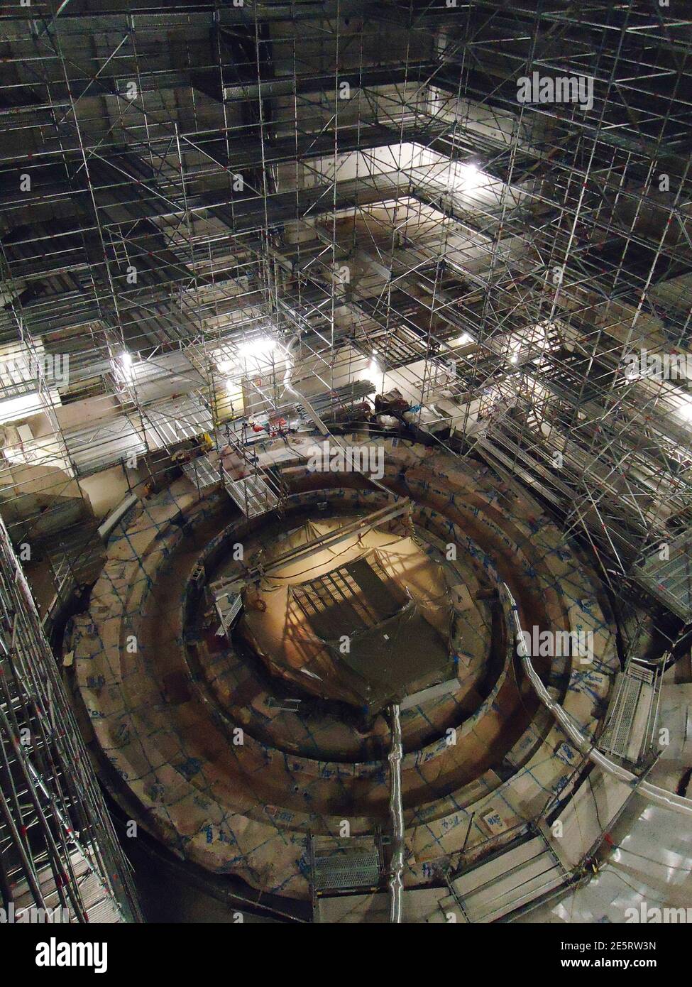 Reactor vessel nuclear hi-res stock photography and images - Alamy