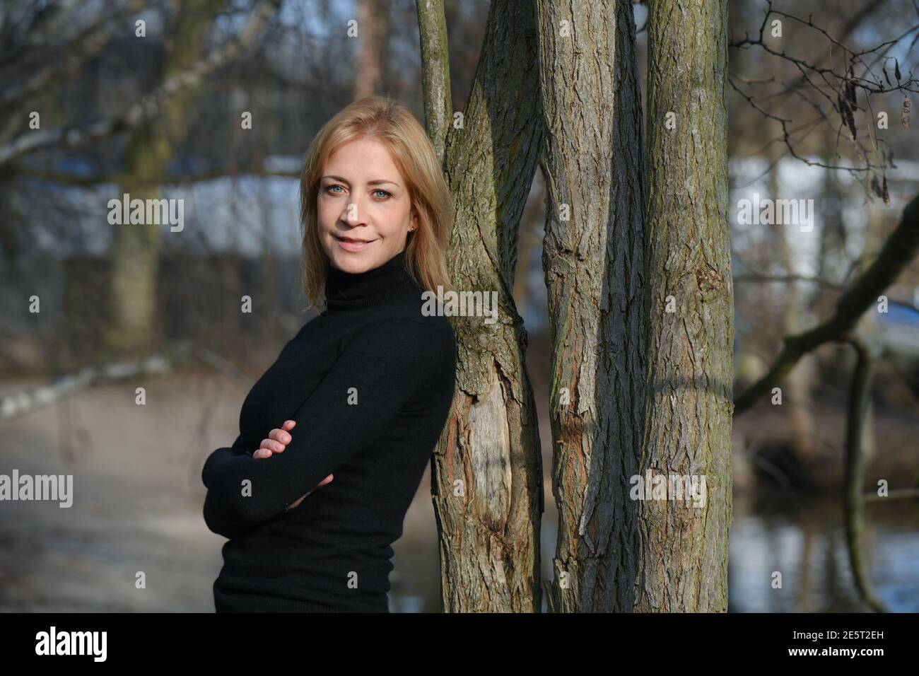 Berlin, Germany. 26th Jan, 2021. Actress Annika Ernst during a walk at ...