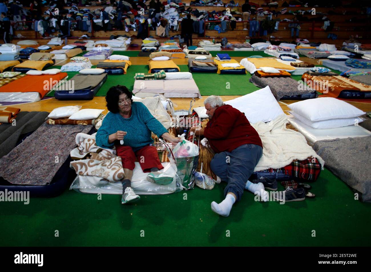 Disaster shelter beds hi-res stock photography and images - Alamy