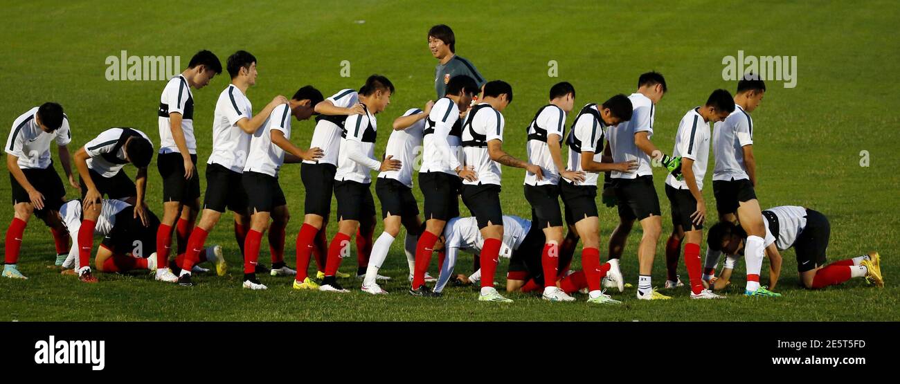 Between legs hi-res stock photography and images - Alamy