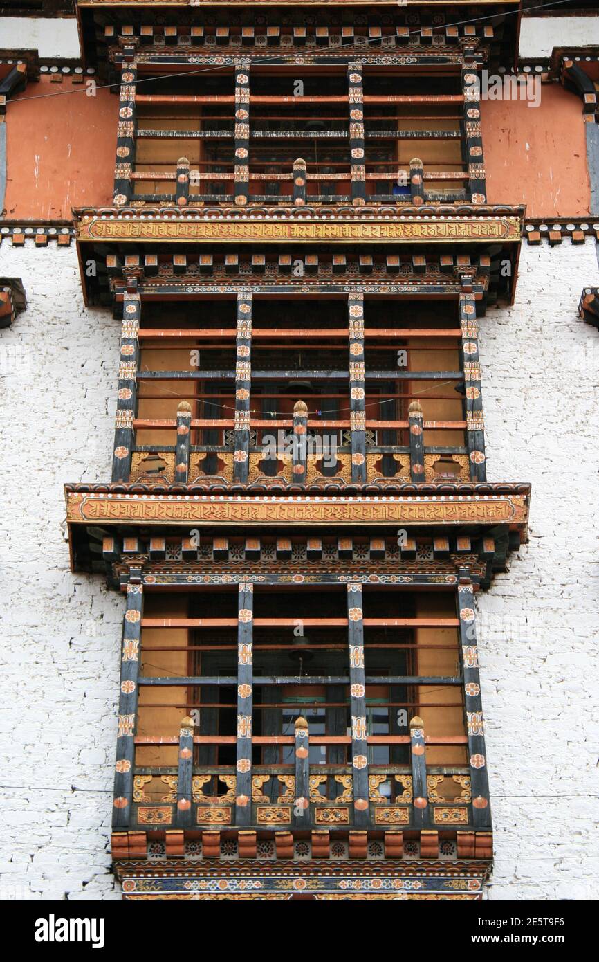 buddhist fortress (dzong) in paro (bhutan Stock Photo - Alamy