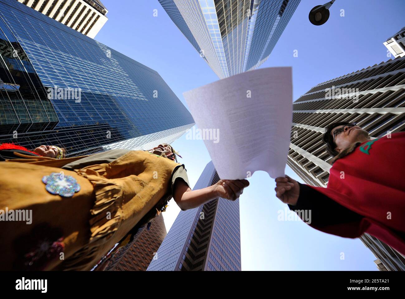 First nations pipeline protest canada hi-res stock photography and ...