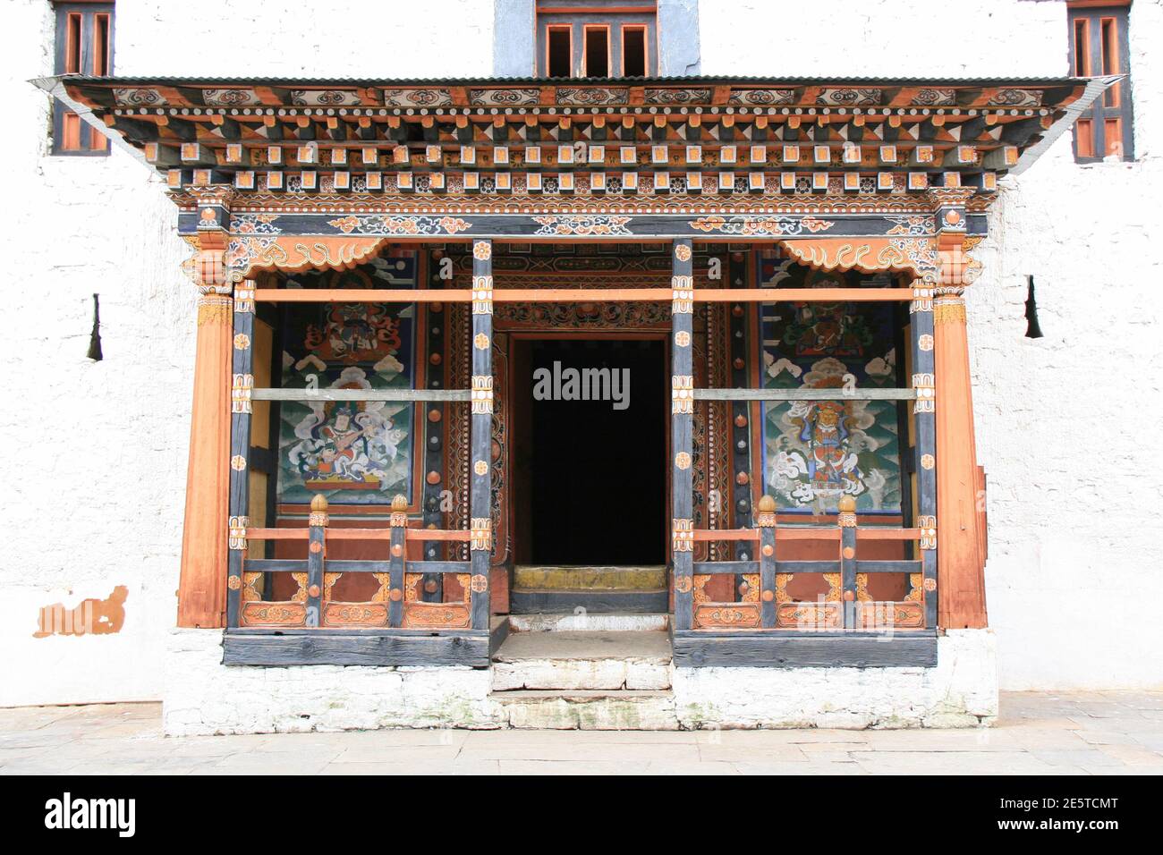 buddhist fortress (dzong) in paro (bhutan Stock Photo - Alamy