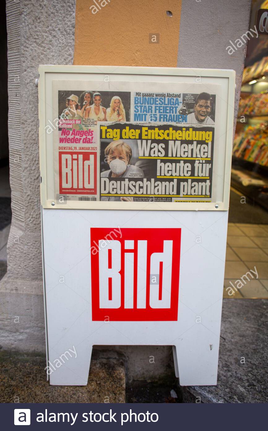 News board hi-res stock photography and images - Alamy