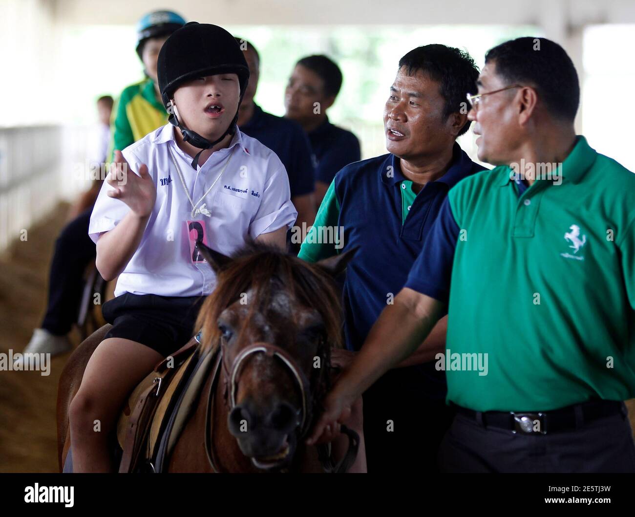 Horse therapy children hi-res stock photography and images - Alamy