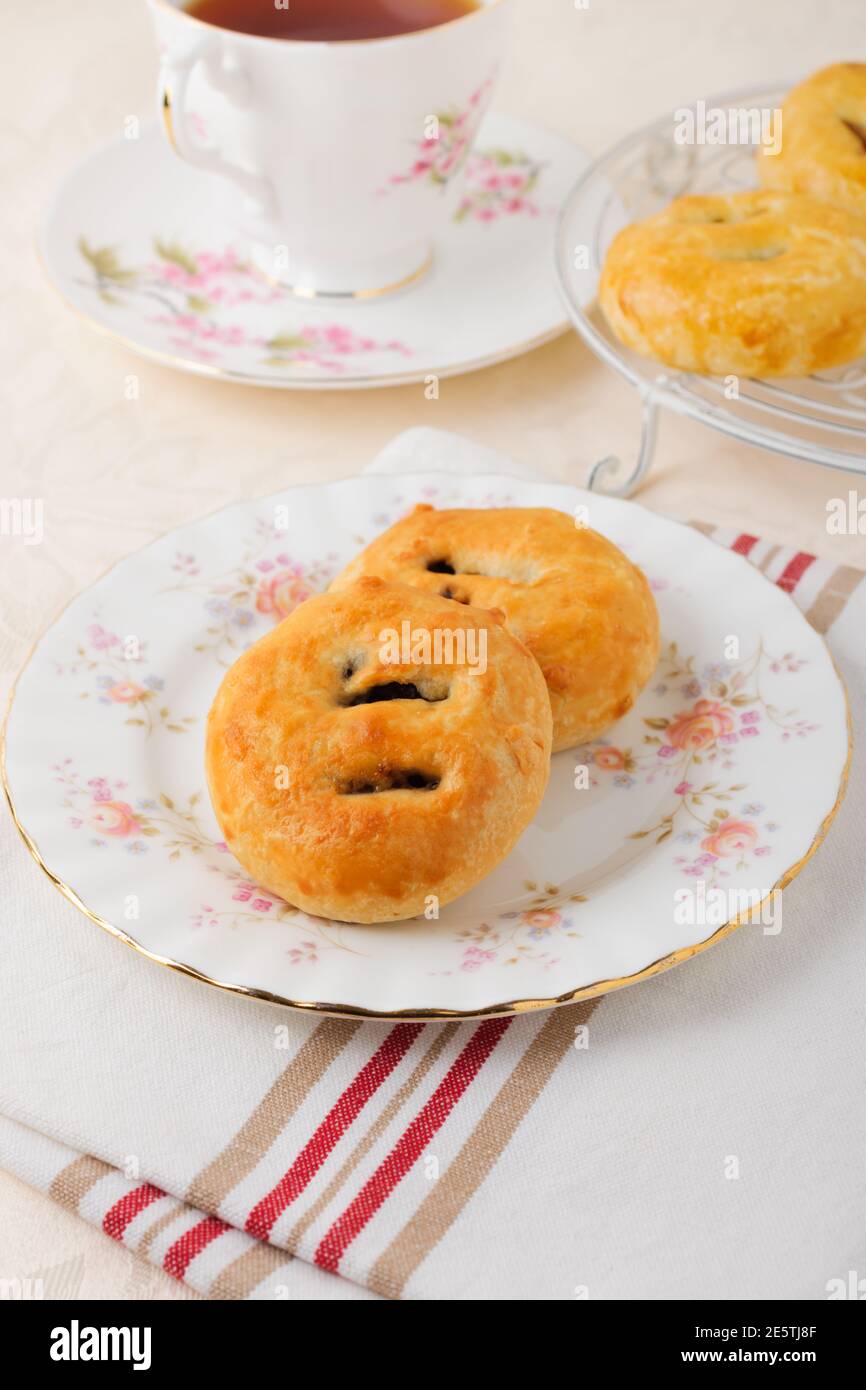Small currant cakes hi-res stock photography and images - Alamy
