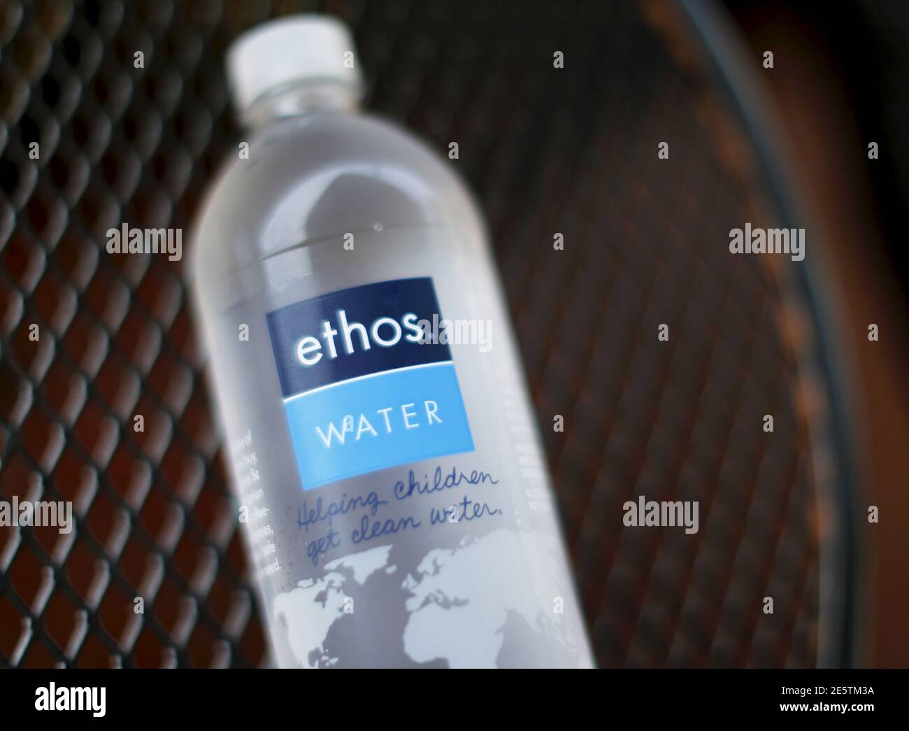 Ethos starbucks hi-res stock photography and images - Alamy