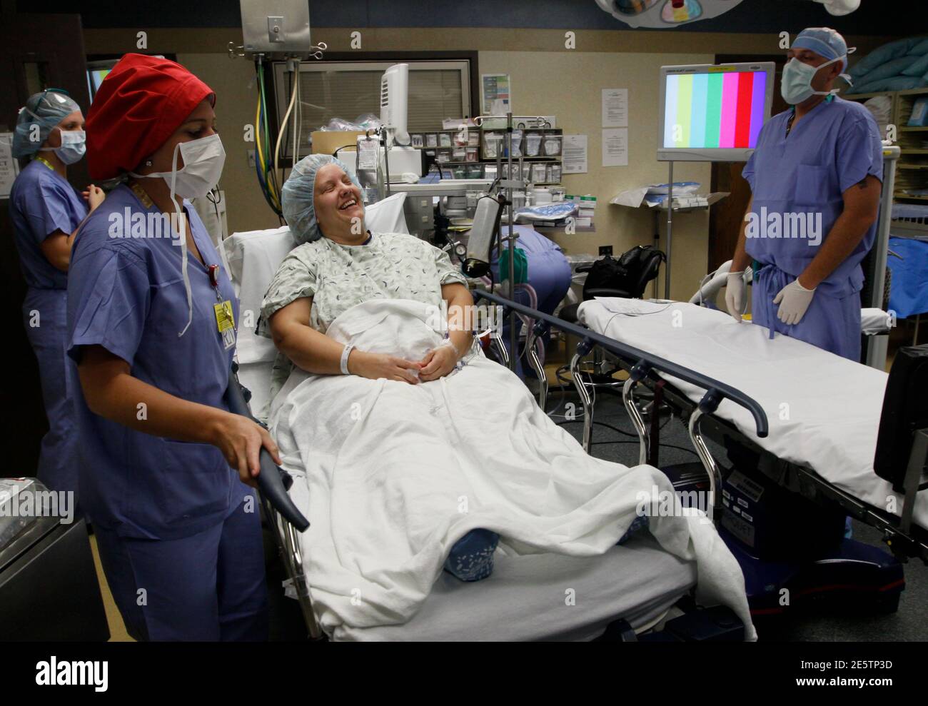 Surgical patient hi-res stock photography and images - Alamy