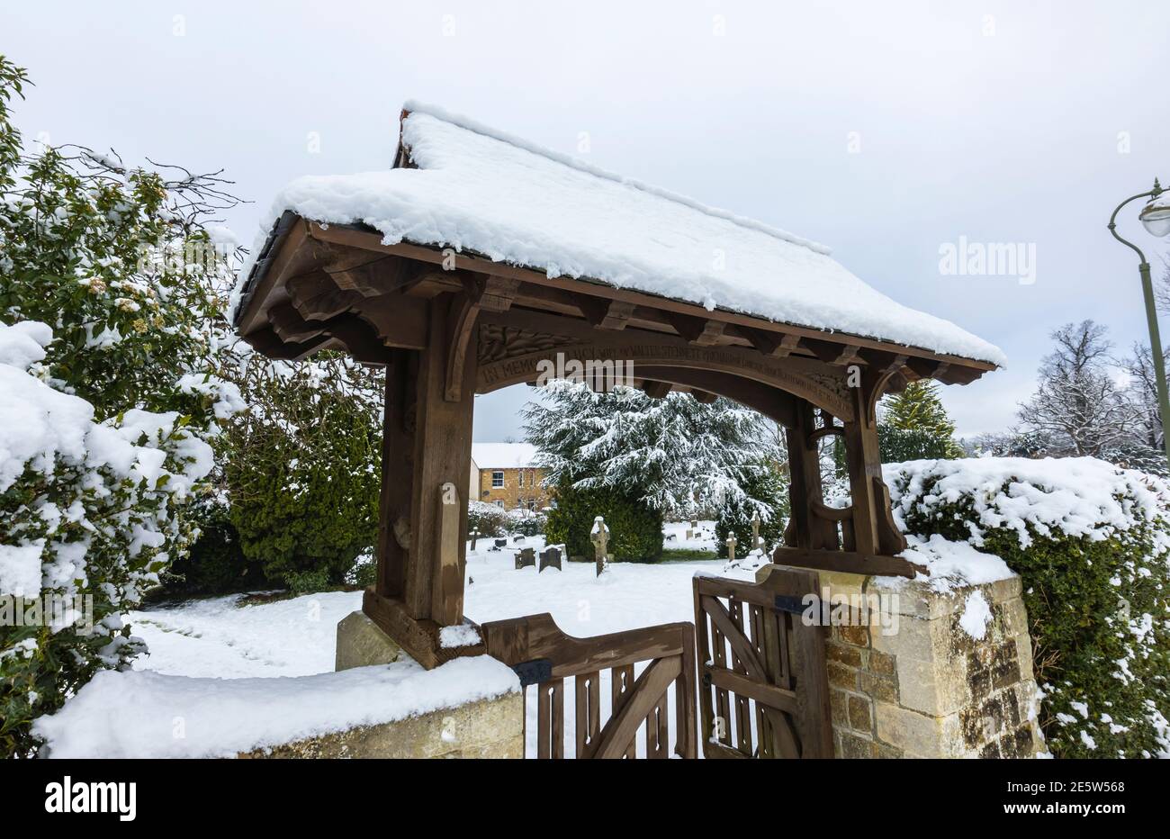 Entrance to a traditional english or english style churchyard hi-res ...
