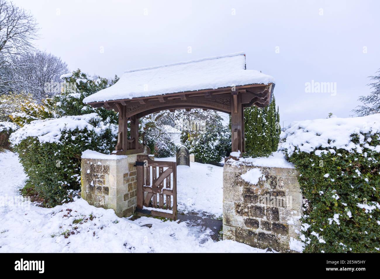 Typical surrey style architecture hi-res stock photography and images ...
