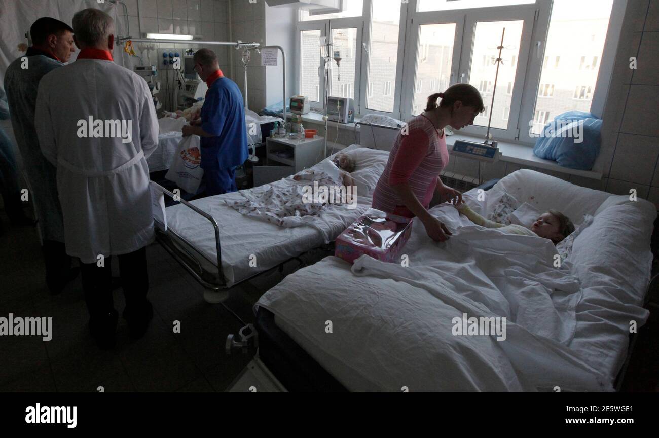 Burn unit hospital hi-res stock photography and images - Alamy