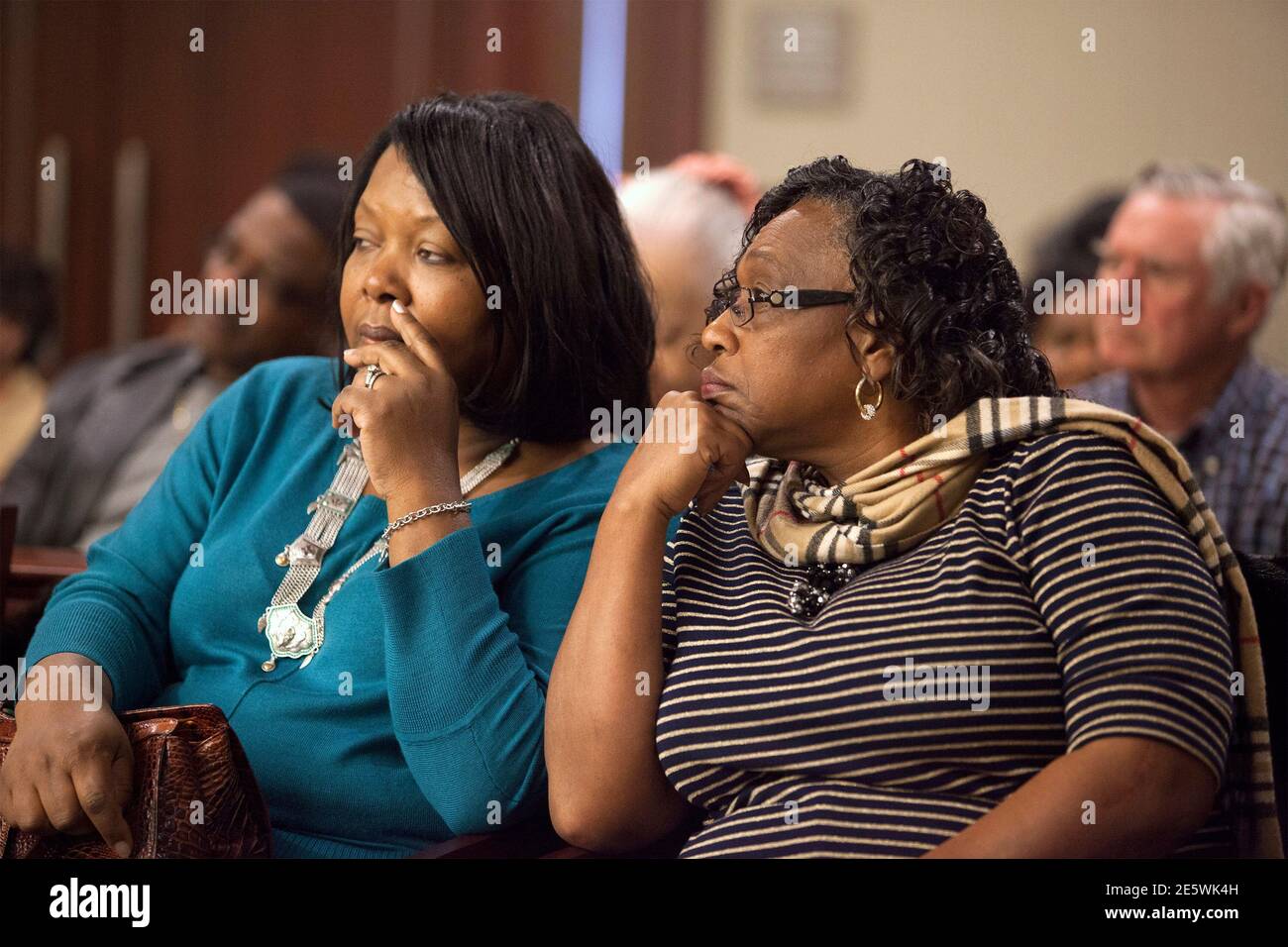 Attorneys research hi-res stock photography and images - Alamy