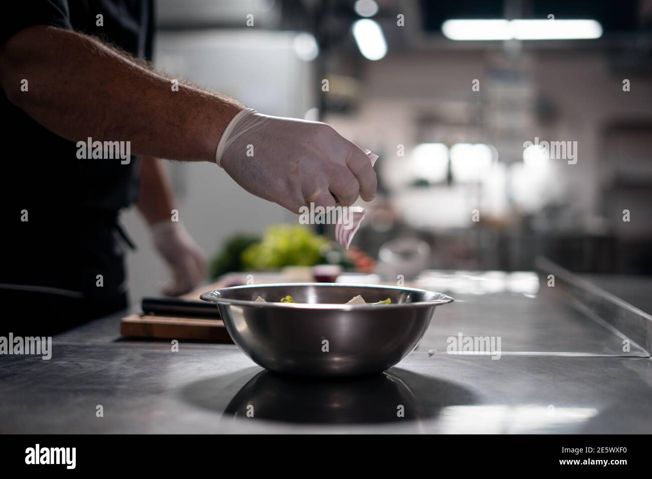Onion chef hi-res stock photography and images - Alamy