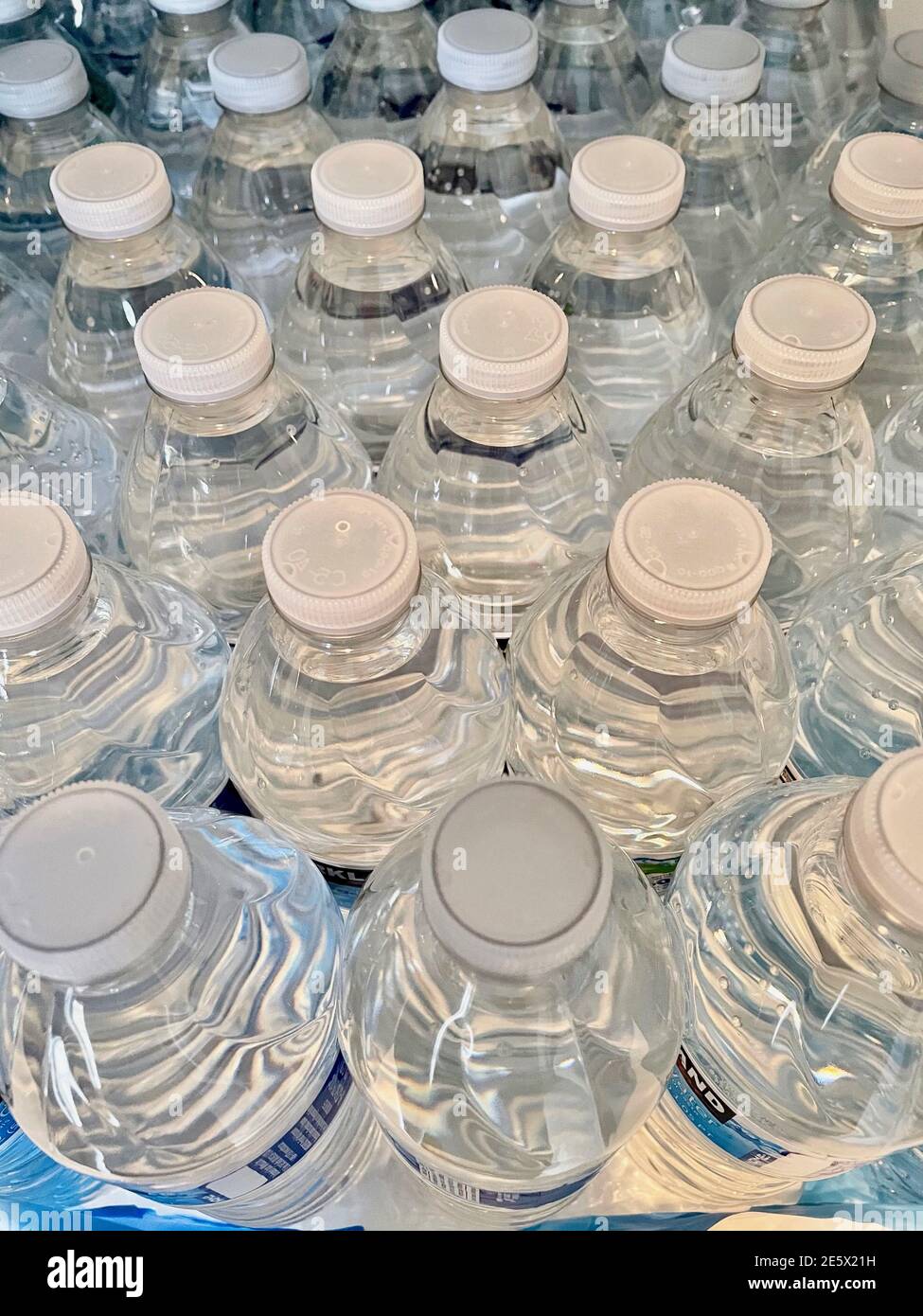 Filled bottle caps hi-res stock photography and images - Alamy