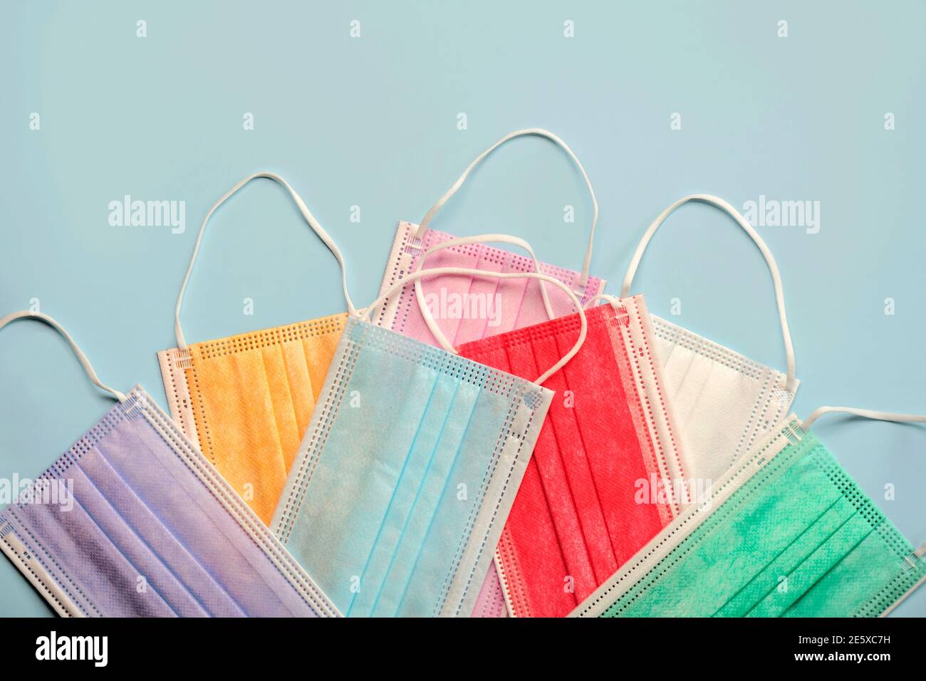 Surgical face masks background hi-res stock photography and images - Alamy